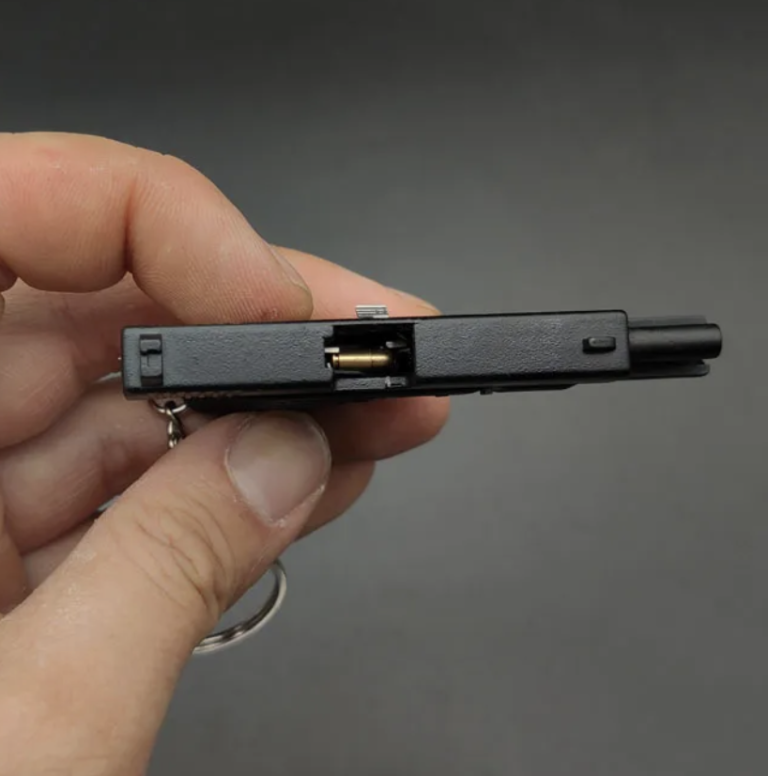 Mini Glock 17 Keychain, Luxury 1:3 Model With Moving Parts and 6 ...